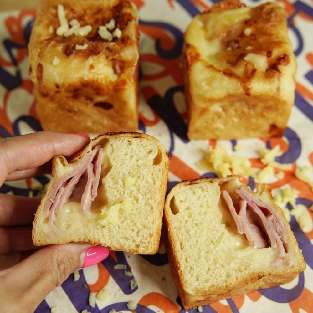 ลองกันรึยังคะ ที่เดียวที่นี่ “Ham Cheese Cube” ตัวเนื้อขนมปังที่หมัก ...